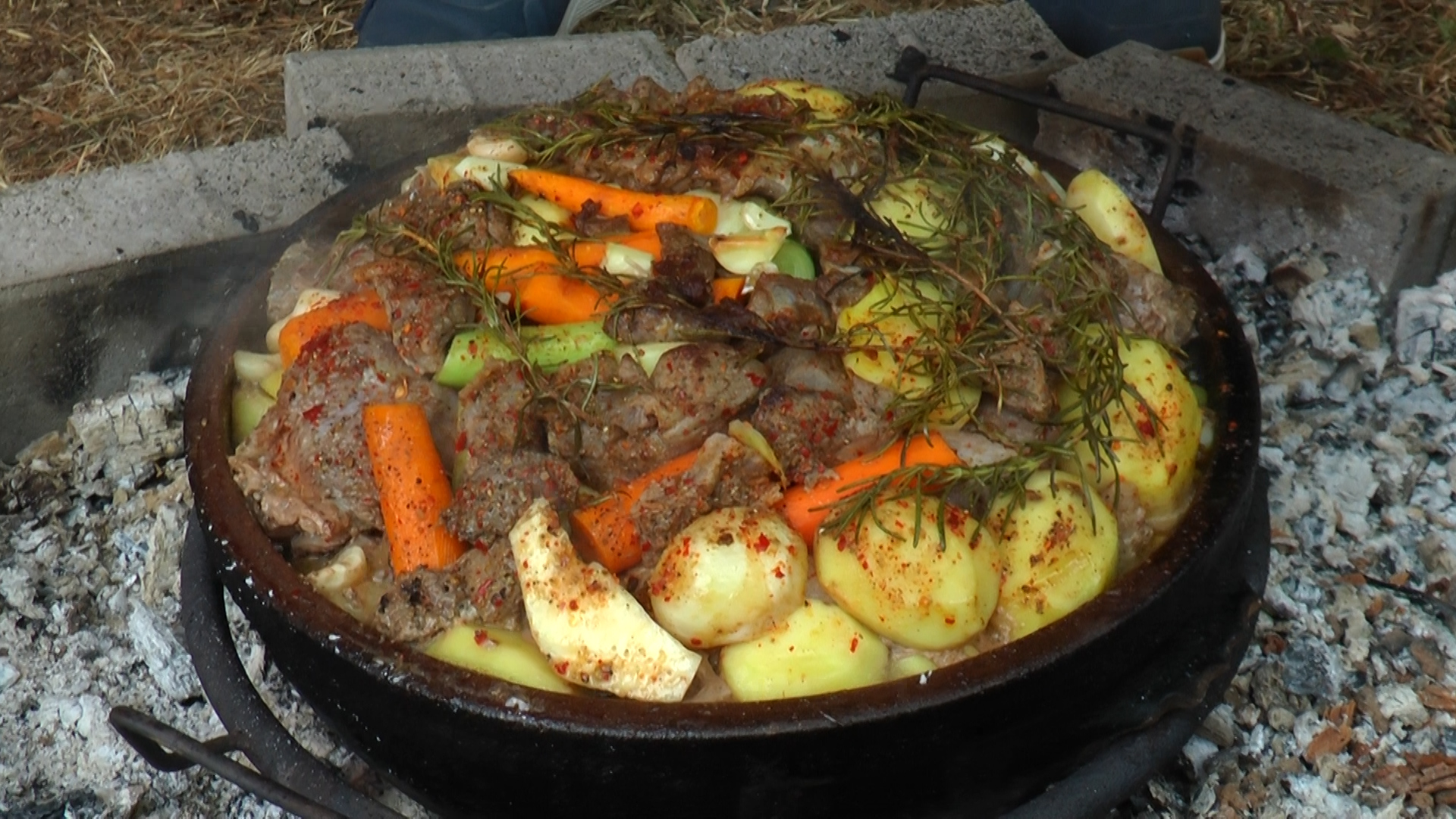 Vrhunsko gastronomsko iskustvo: Meso ispod sača - TV Palma Plus