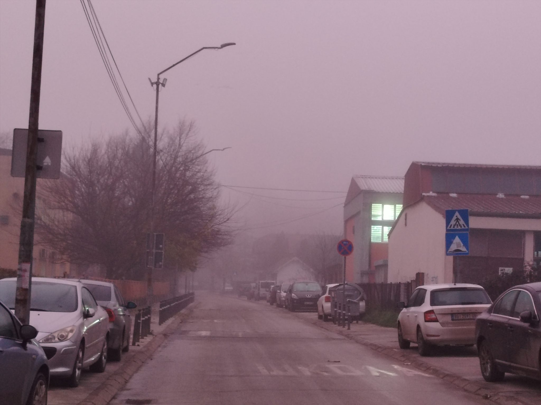 UJUTRU NISKA OBLAČNOST, PONEGDE I MAGLA: Lokalna pojava sipeće kiše ...
