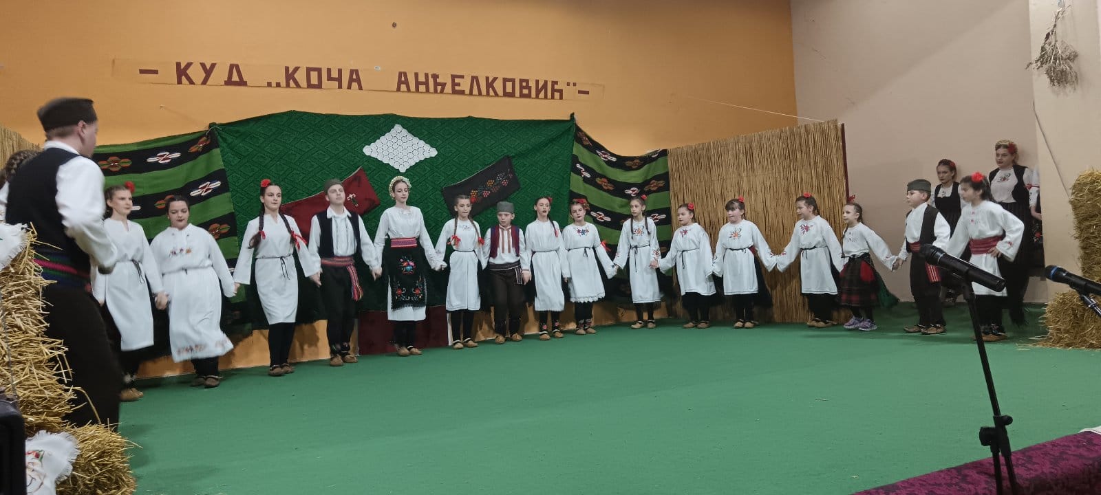 Nastavljeno takmičenje jagodinskih kulturno-umetničkih društava - TV ...